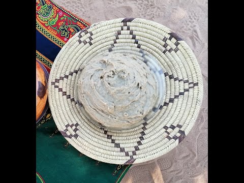 Oshifima (Namibian stiff porridge/ pap)/ Namibischer Hirsebrei bzw ...