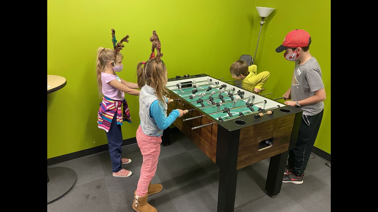 2BC Kids: Reindeer Games! - YouTube