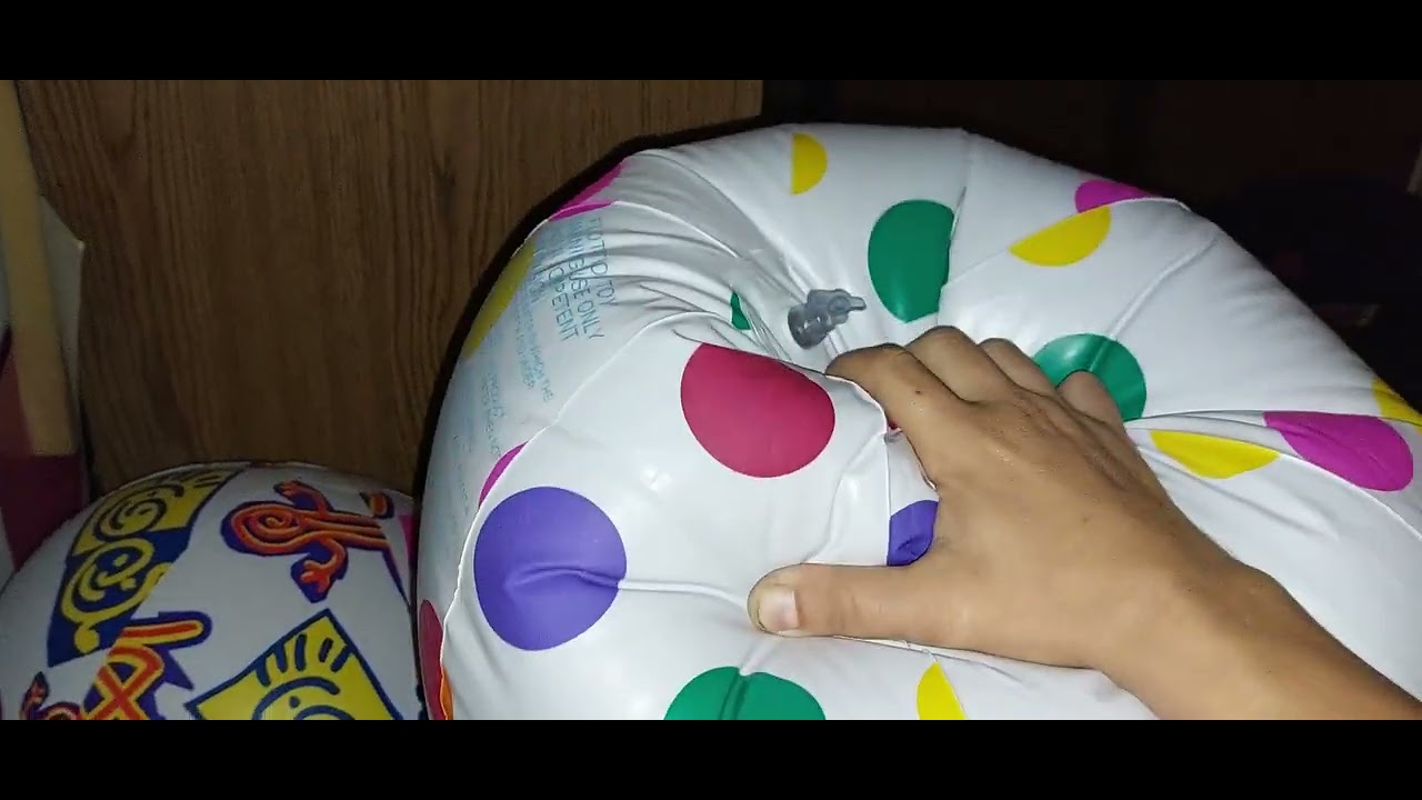 9 beach ball deflating - YouTube