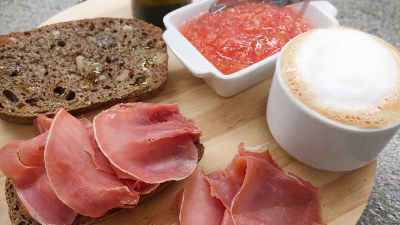 PAN TUMACA (Pan con tomate). CATALAN TOMATO BREAD - YouTube