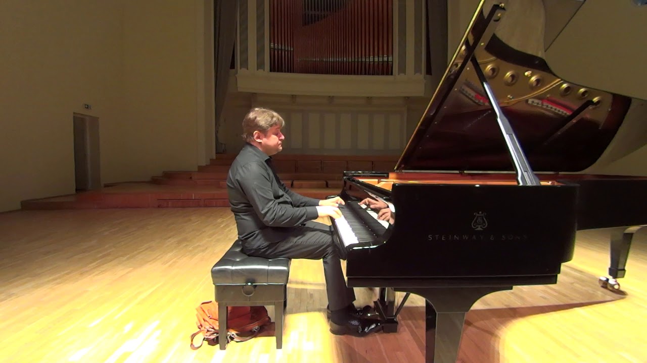 Peter Laul plays Beethoven Für Elise - YouTube