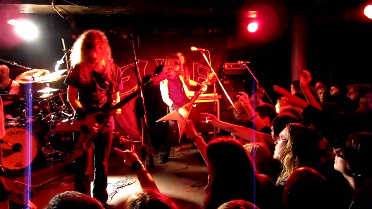 Evile LIVE at The Underworld in Camden Feb 13 2011 (LONDON) - YouTube