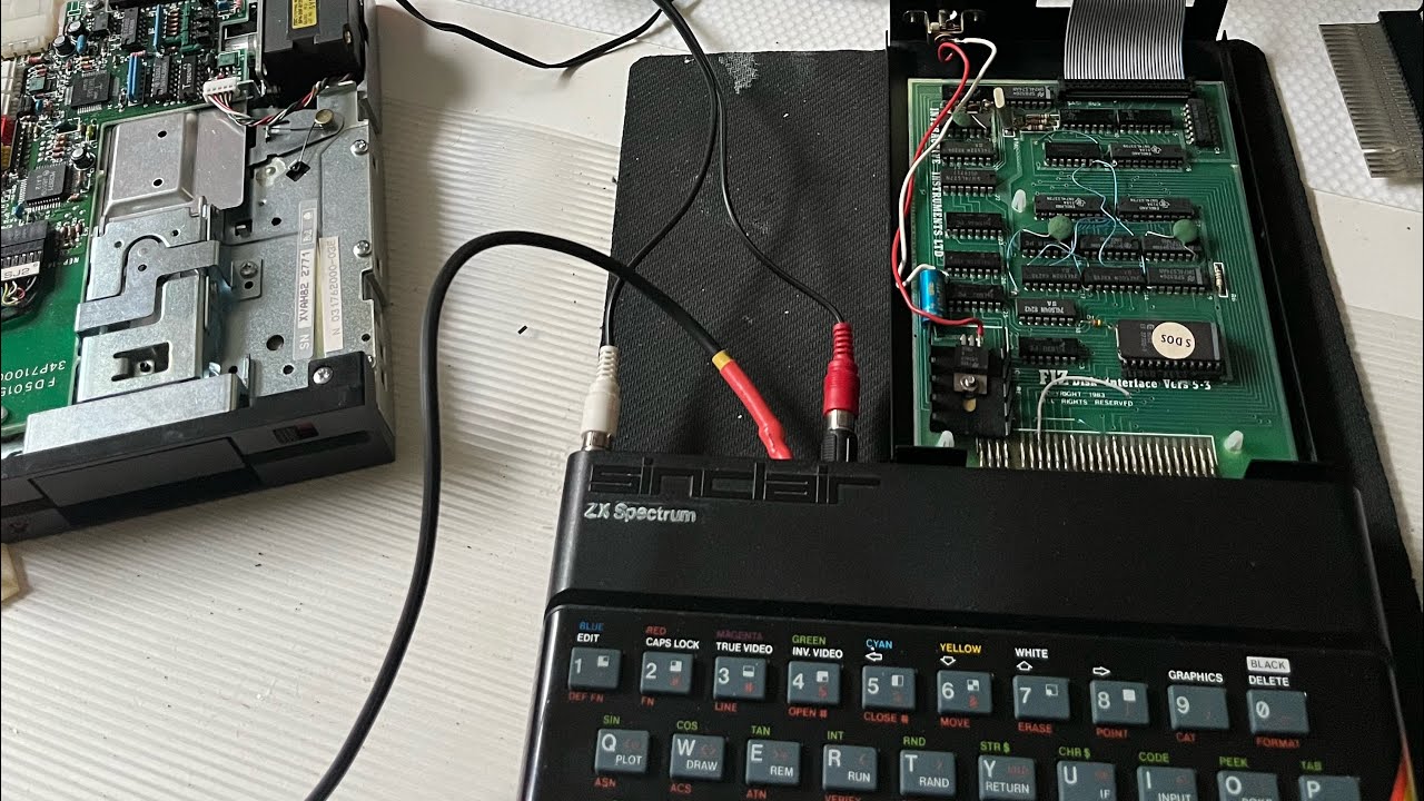 FIZ Disk Interface for ZX Spectrum - YouTube