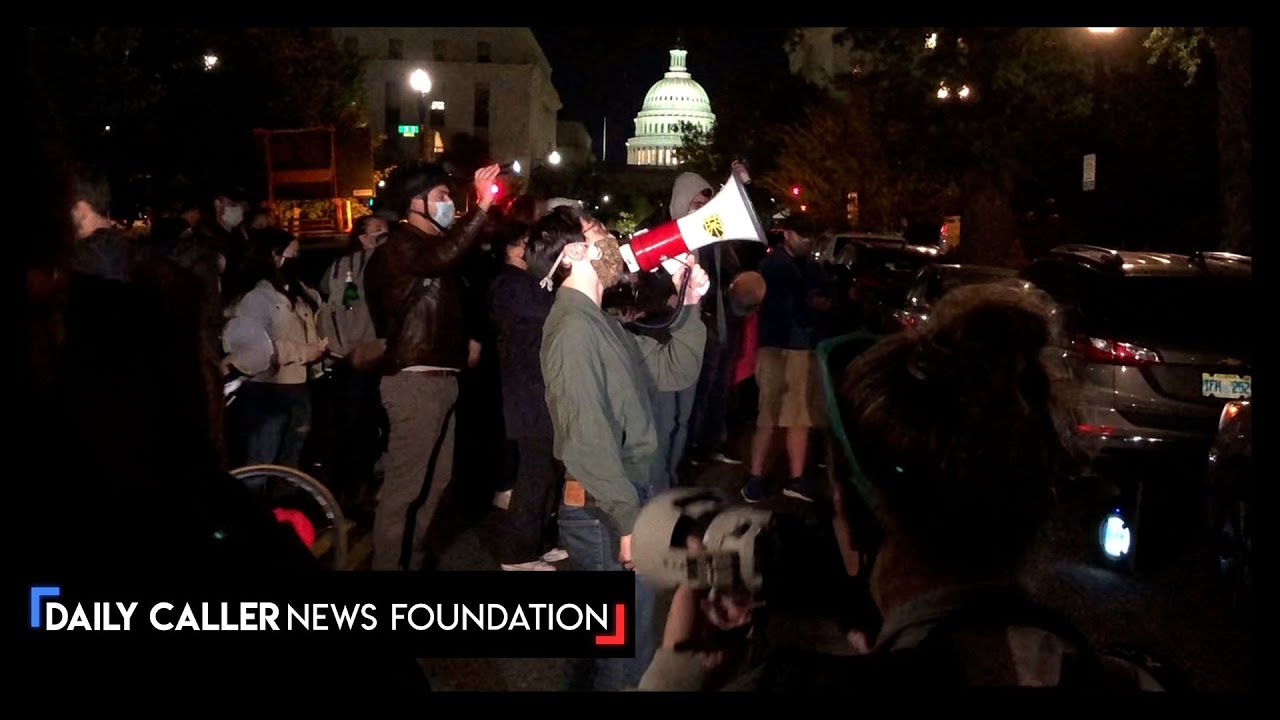 Police Disperse Loud Protesters Outside Senator Graham's House - YouTube