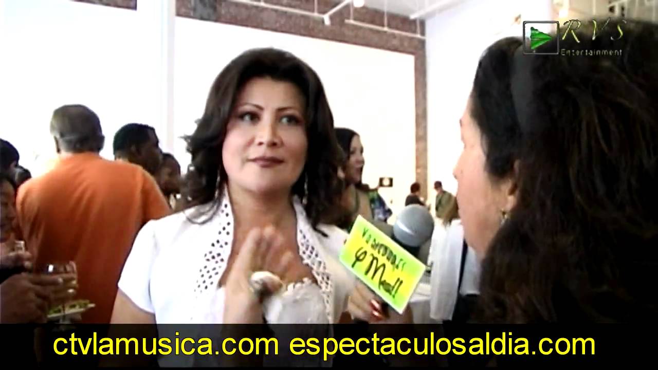 Variedades...y Mas! Jacqueline Cacho - YouTube