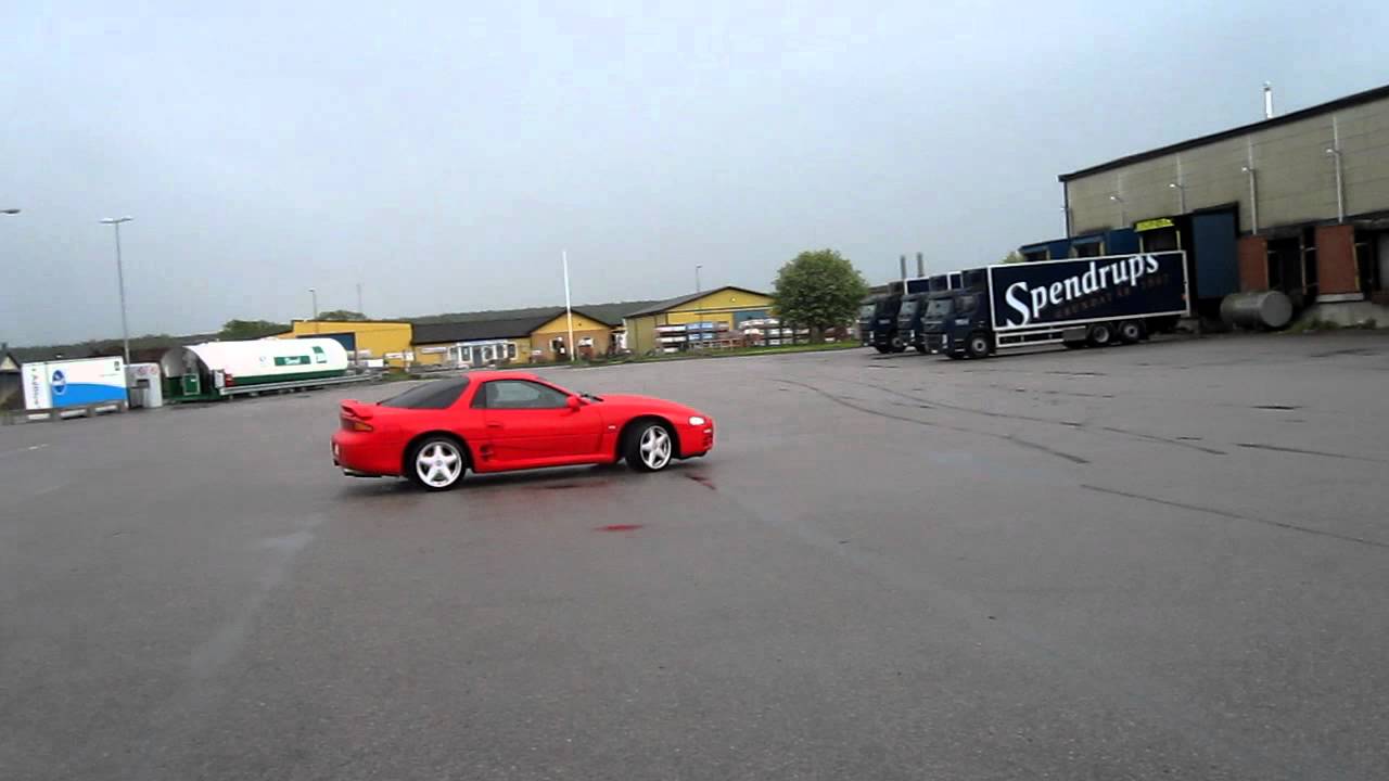 Mitsubishi 3000GT drifting - YouTube