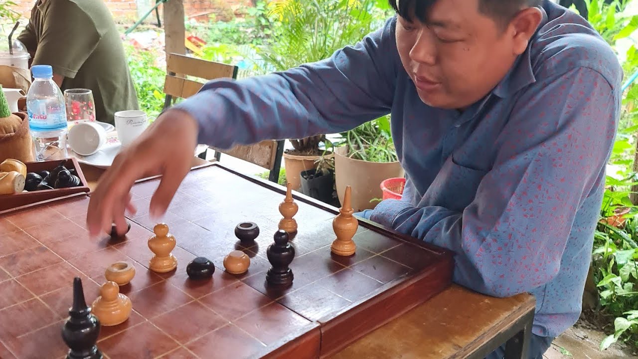 Khmer Chess, Thai Chess - YouTube