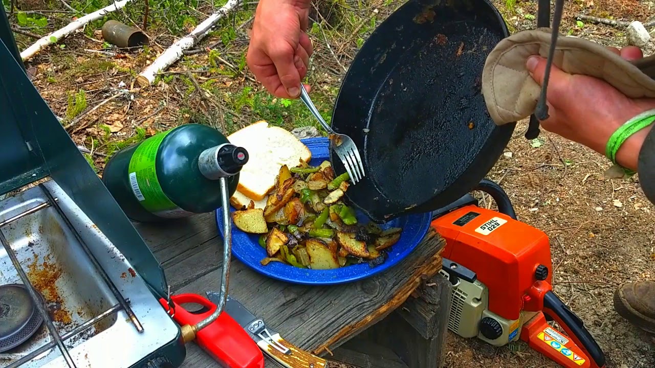 CAMP COOKING ALONE IN THE WILDERNESS - YouTube