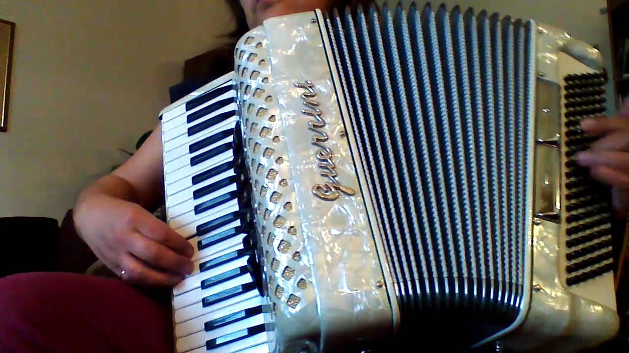 Guerrini Accordion Ladies size - YouTube