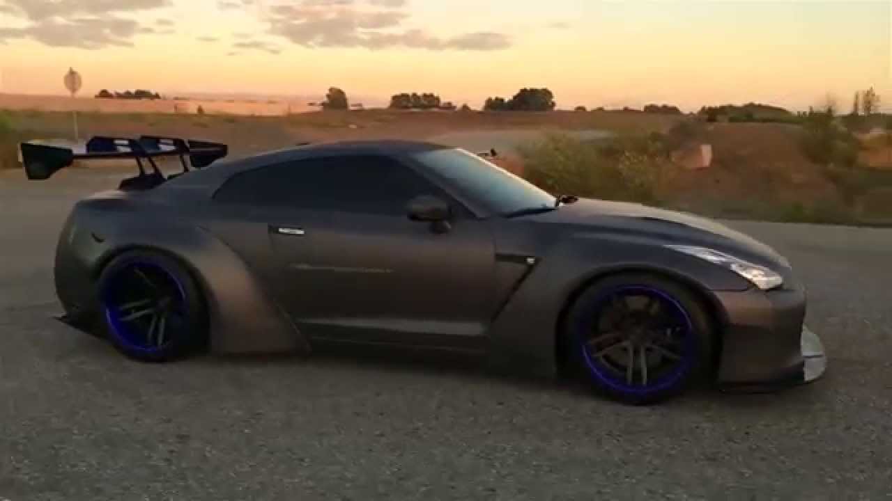 Beasty GT R R35 - YouTube