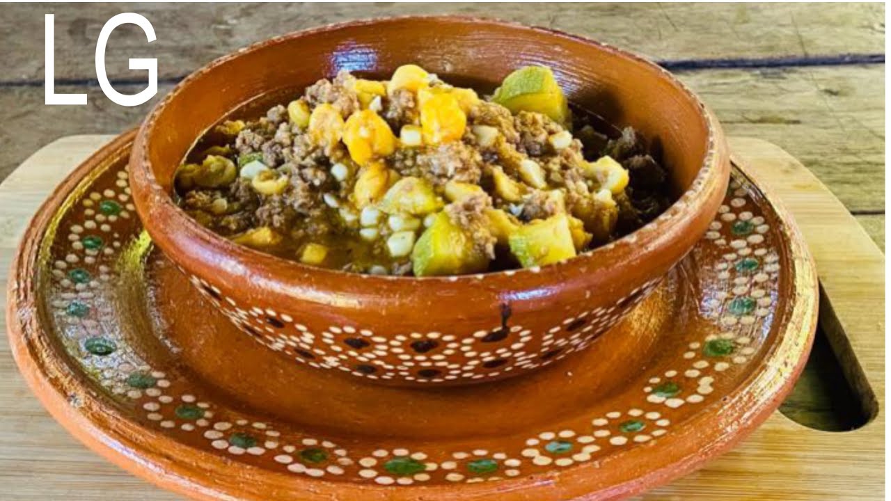 Picadillo de Carne Molida con Vegetales en Salsa de Tomates - YouTube