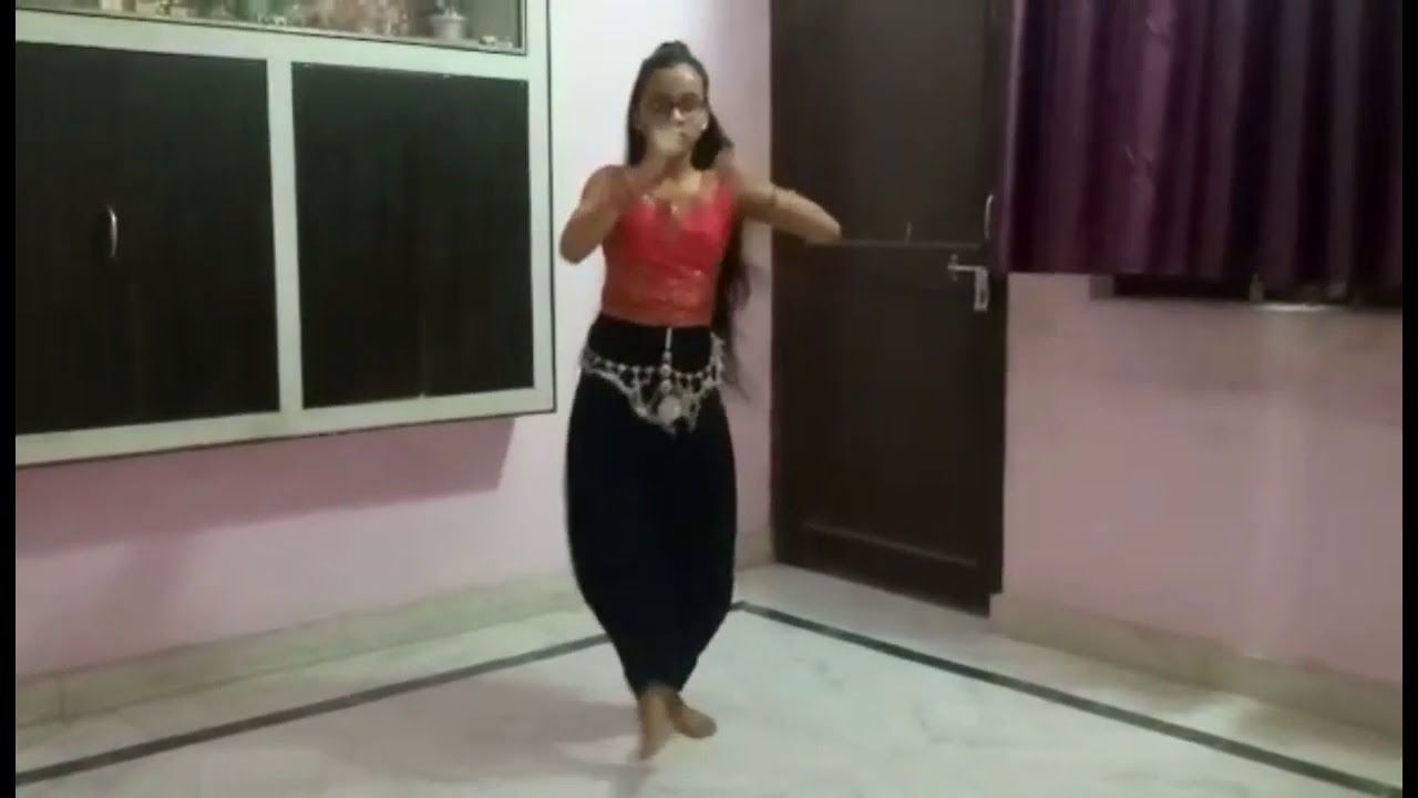 Gali Gali dance / easy steps / mouni roy / learn dance in 10 minutes ...
