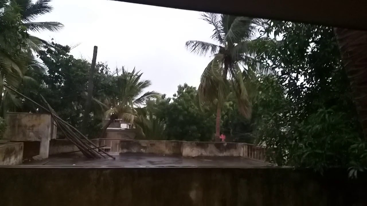 Cyclone in trichy ( Kaja ) - YouTube