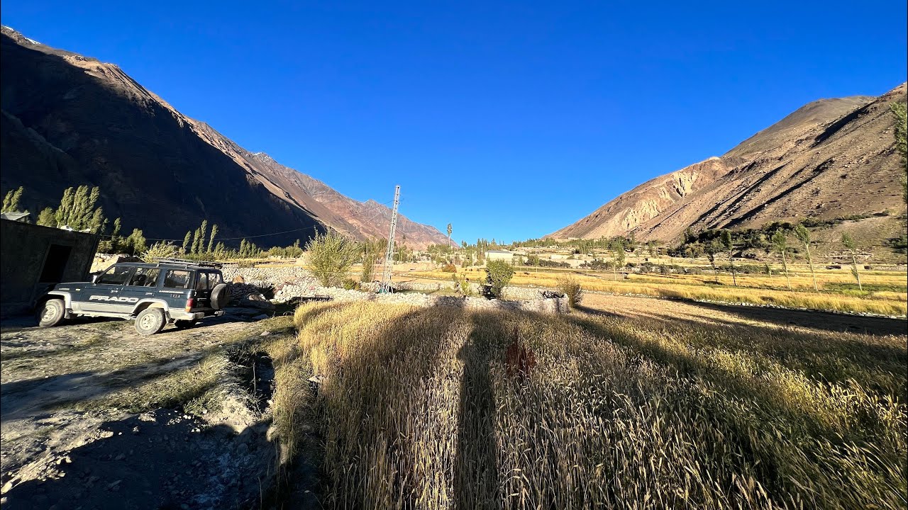 CHUPURSAN VALLEY LAST VILLAGE OF PAKISTAN ..BEAUTIFUL FACES AND DECENT ...