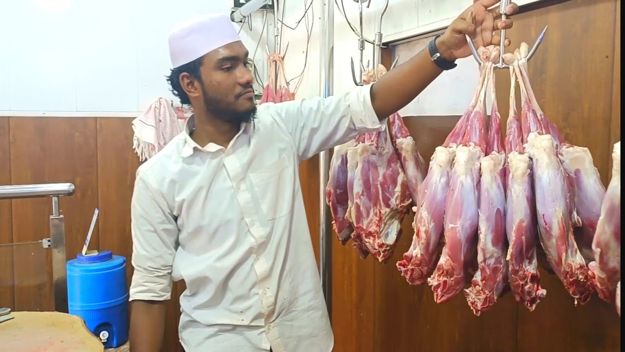 TAJ MUTTON CUTTING 🔪SKILLS P-34 || VANASTHALIPURAM - YouTube