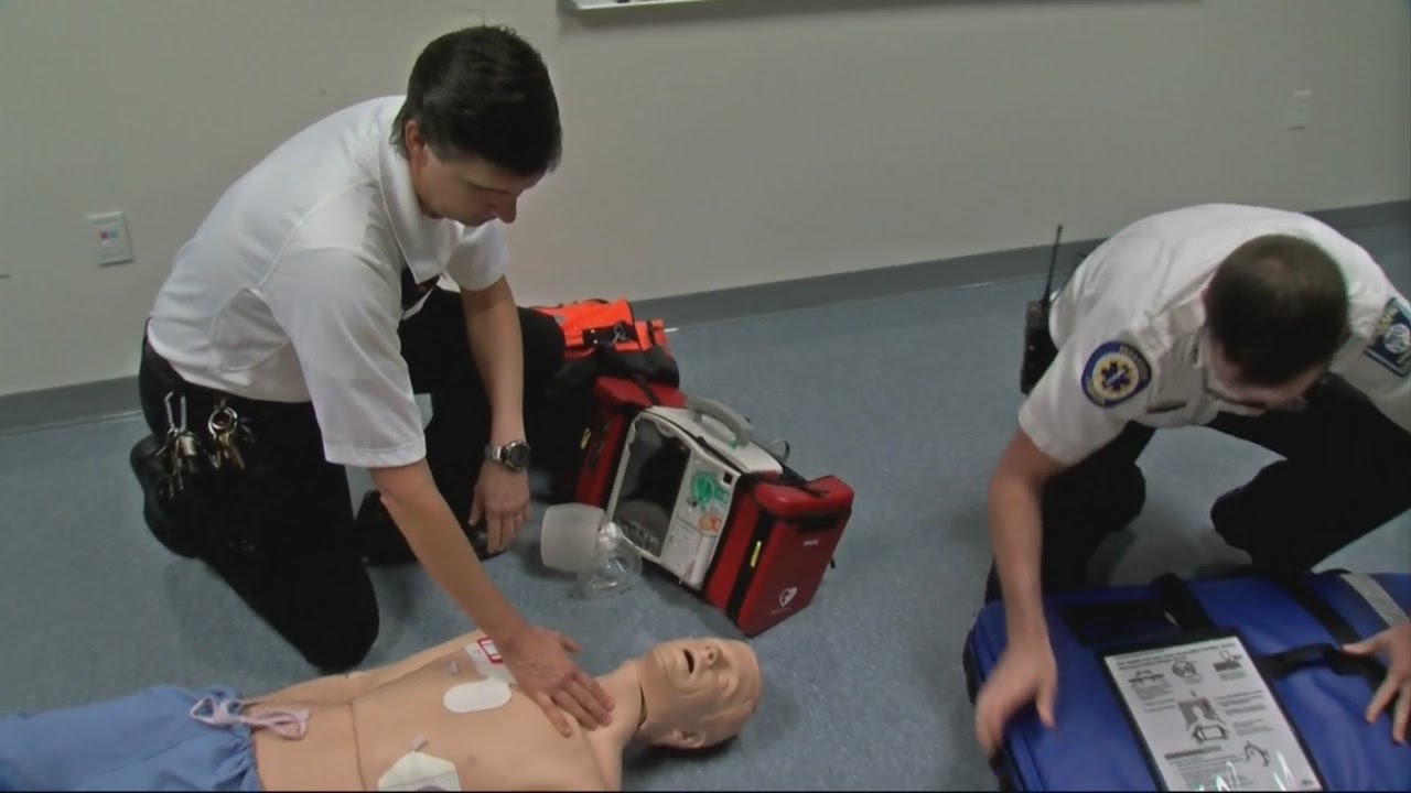 Tool may revolutionize the way paramedics perform CPR - YouTube