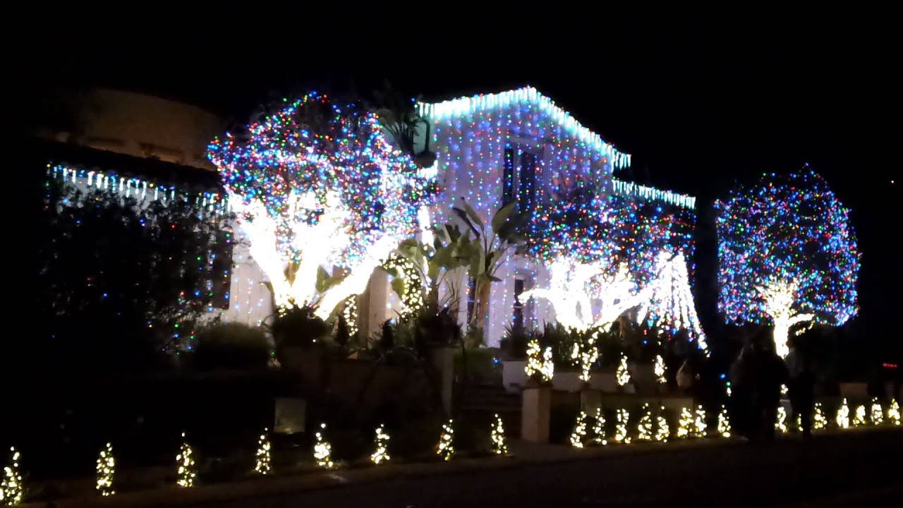 Nellie Gale dancing lights house - YouTube