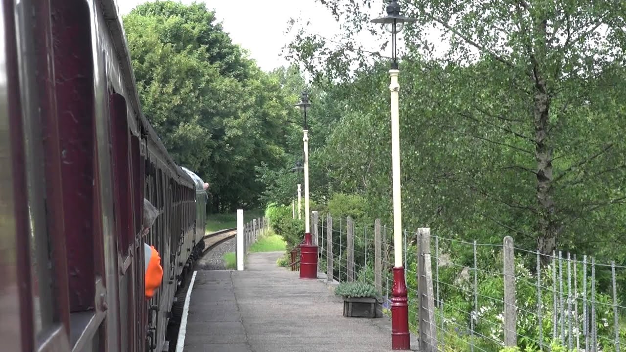 A look around the ELR at Bury and some Class 40 thrash! - YouTube