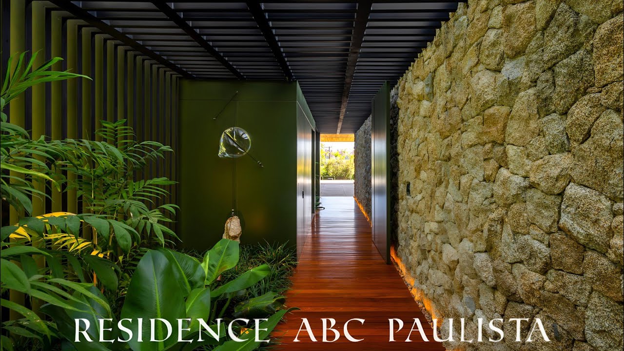 Beautiful T Shaped Privacy House Design which is Covered in Layers of ...