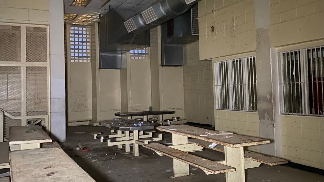 Exploring an Abandoned Prison Flooded by Hurricane Katrina - YouTube