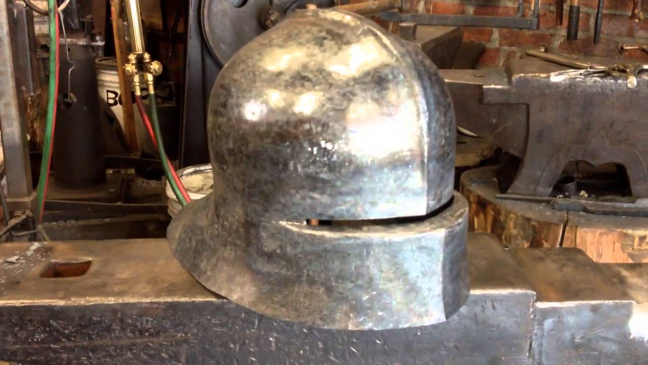 Fabrication d'armure médiévale Making of medieval armour come see all ...