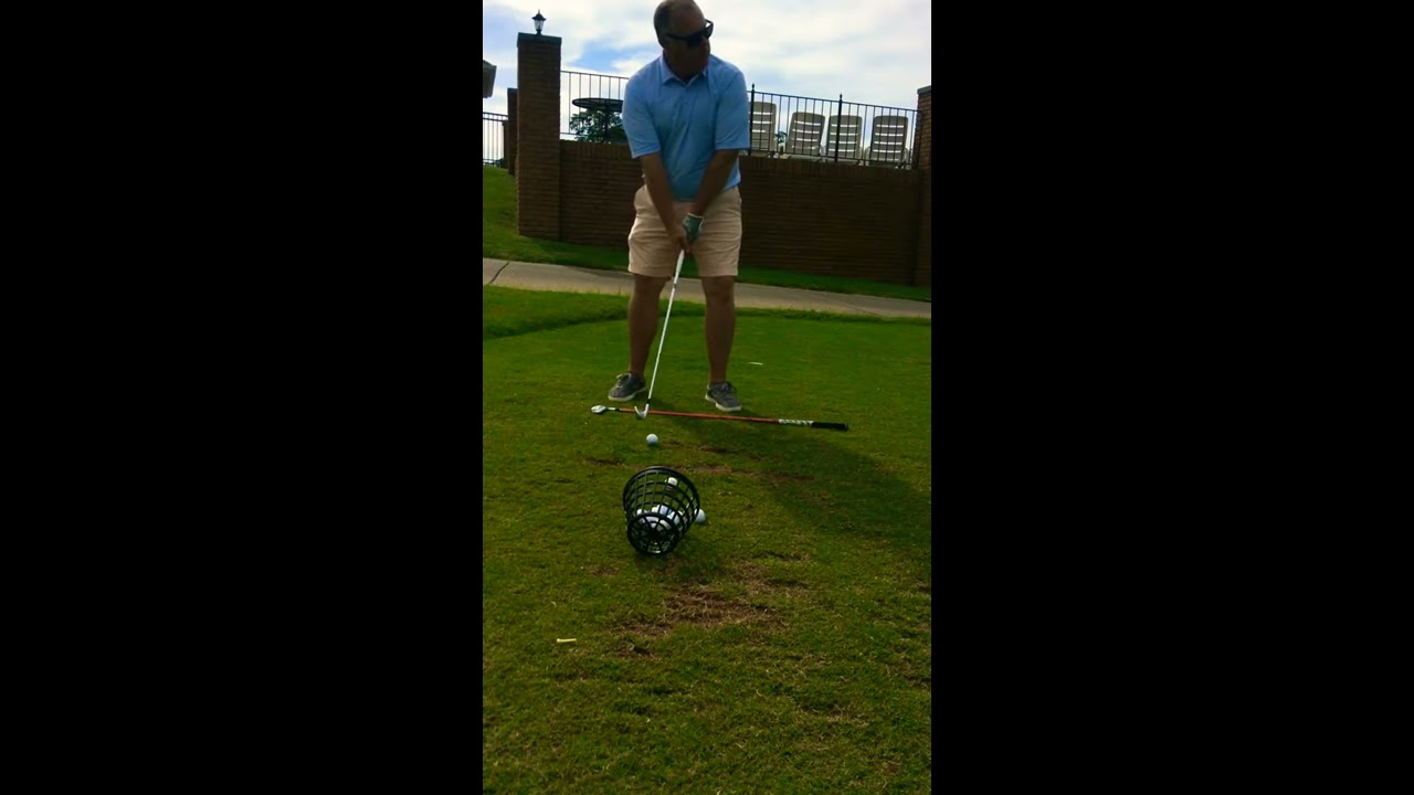 Golf swing face-on - YouTube