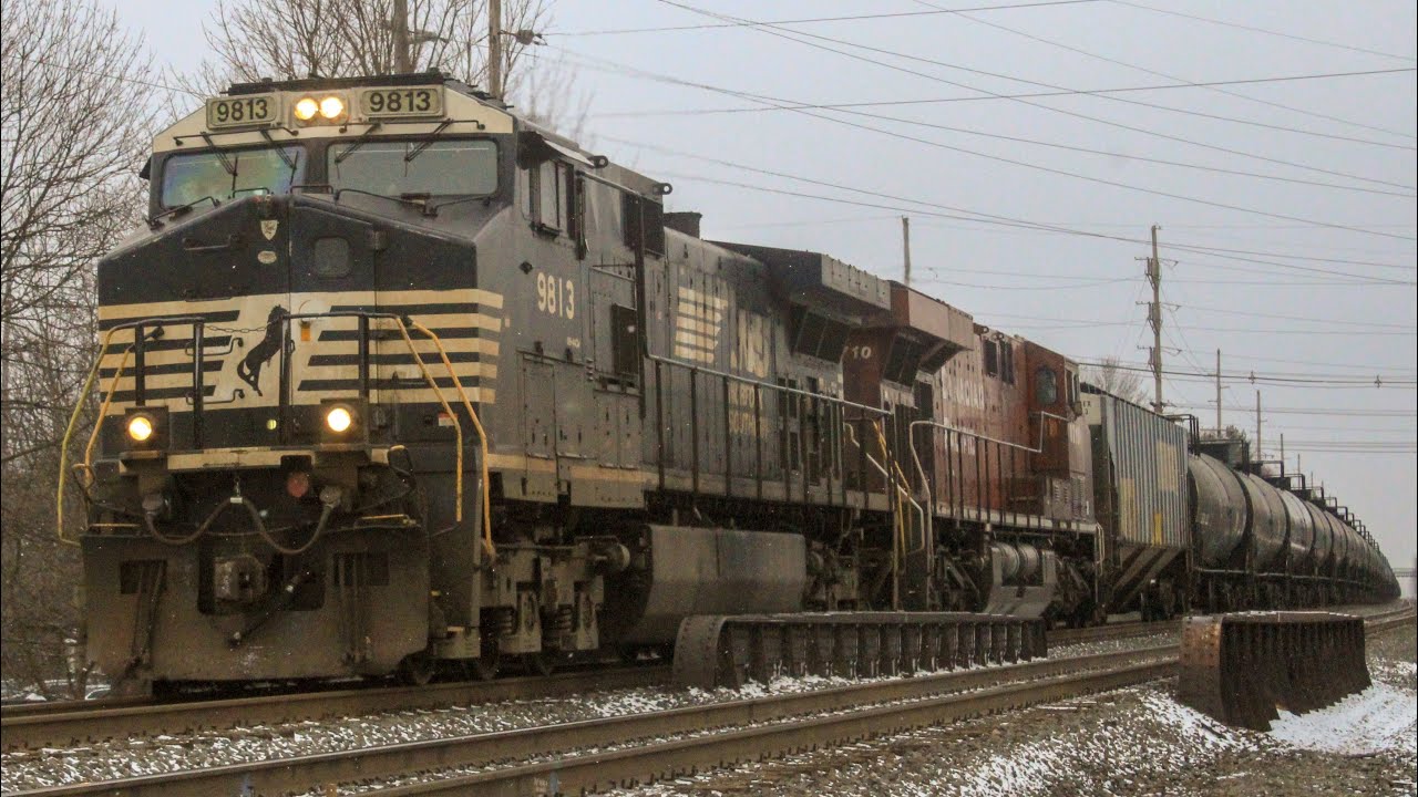 A CP ES44 trails on a WB tanker at Hudson WYE - YouTube