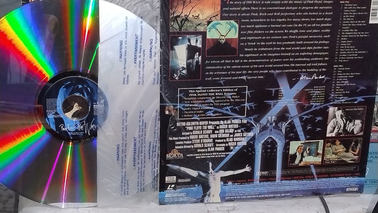 Laserdisc The WALL Pink Floyd - YouTube
