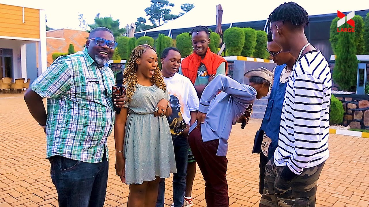 KANYOMBYA aheneye NDIMBATI imbere yabashyitsi kuva BURUNDI harimo ...