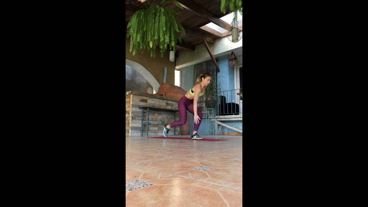 Jumping toe touches - YouTube