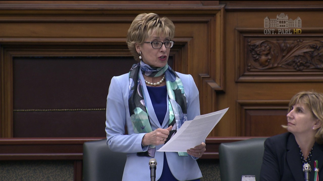 Daiene Vernile re Girls Can Fly 06 01 17 - YouTube