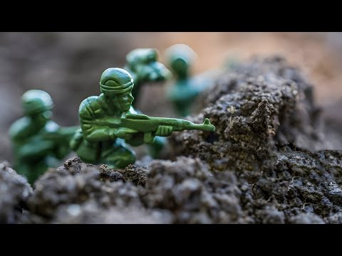 Oyuncak Askerler Savaş - Kısa Film