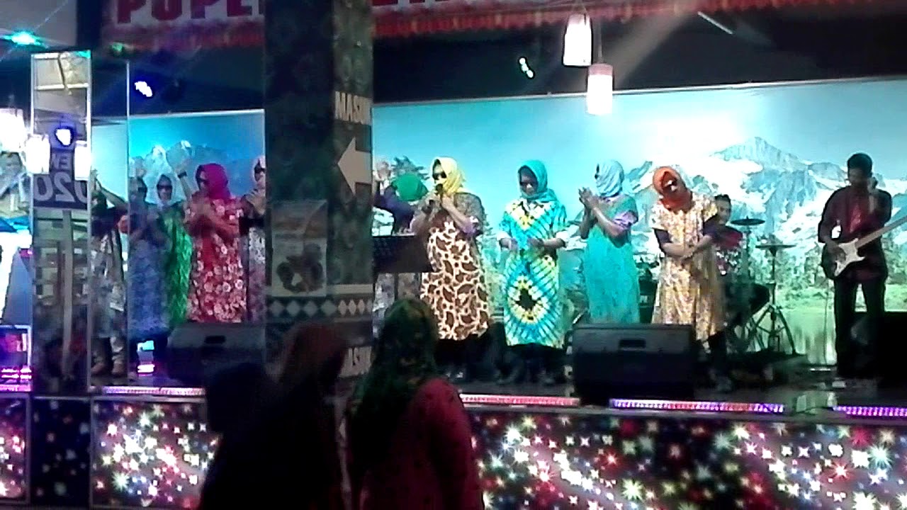 Karyawan Poper Ponorogo permai Dandan Perempuan Memperingati Hari Ibu ...