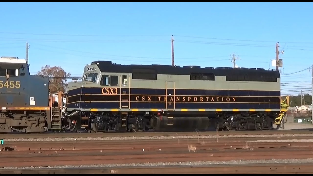 A Damaged F40PH & CSX X693 in Augusta, GA - YouTube
