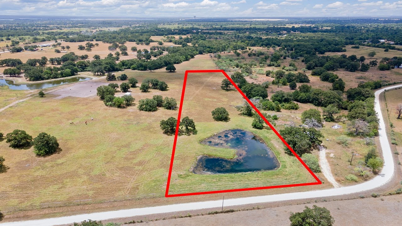 Samantha Medve Presents 6713 Fawn Oaks Ridge, Iola, TX - YouTube
