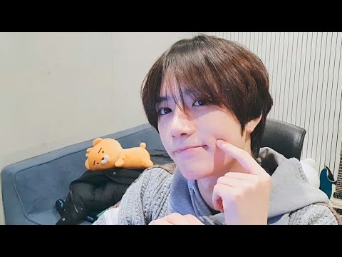 [TXT VLIVE] On Fire Friday 🔥 {15th Jan, 2020} - YouTube