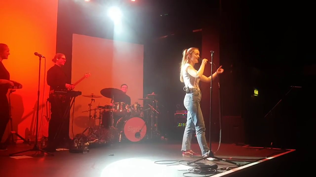 Sigrid raw live at manchester academy 2 saturday 24th march 2018 - YouTube