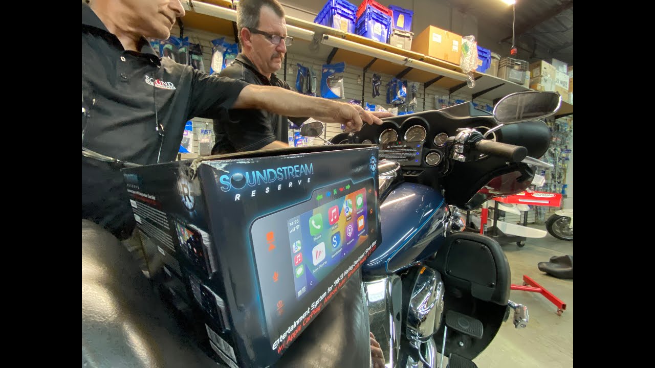 Installation of SoundStream Reserve HDHU.9813SG Plug & Play Stereo For ...