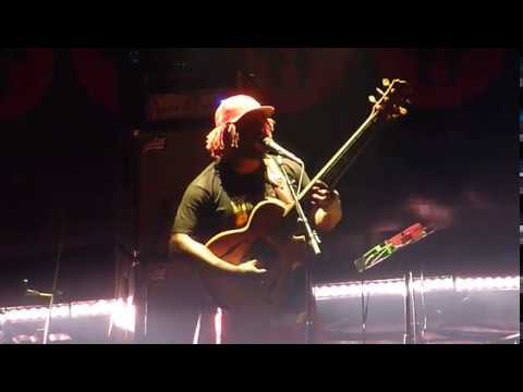 THUNDERCAT - Heartbreaks / Lava Lamp @ Paradiso Amsterdam 11-17 2017 ...