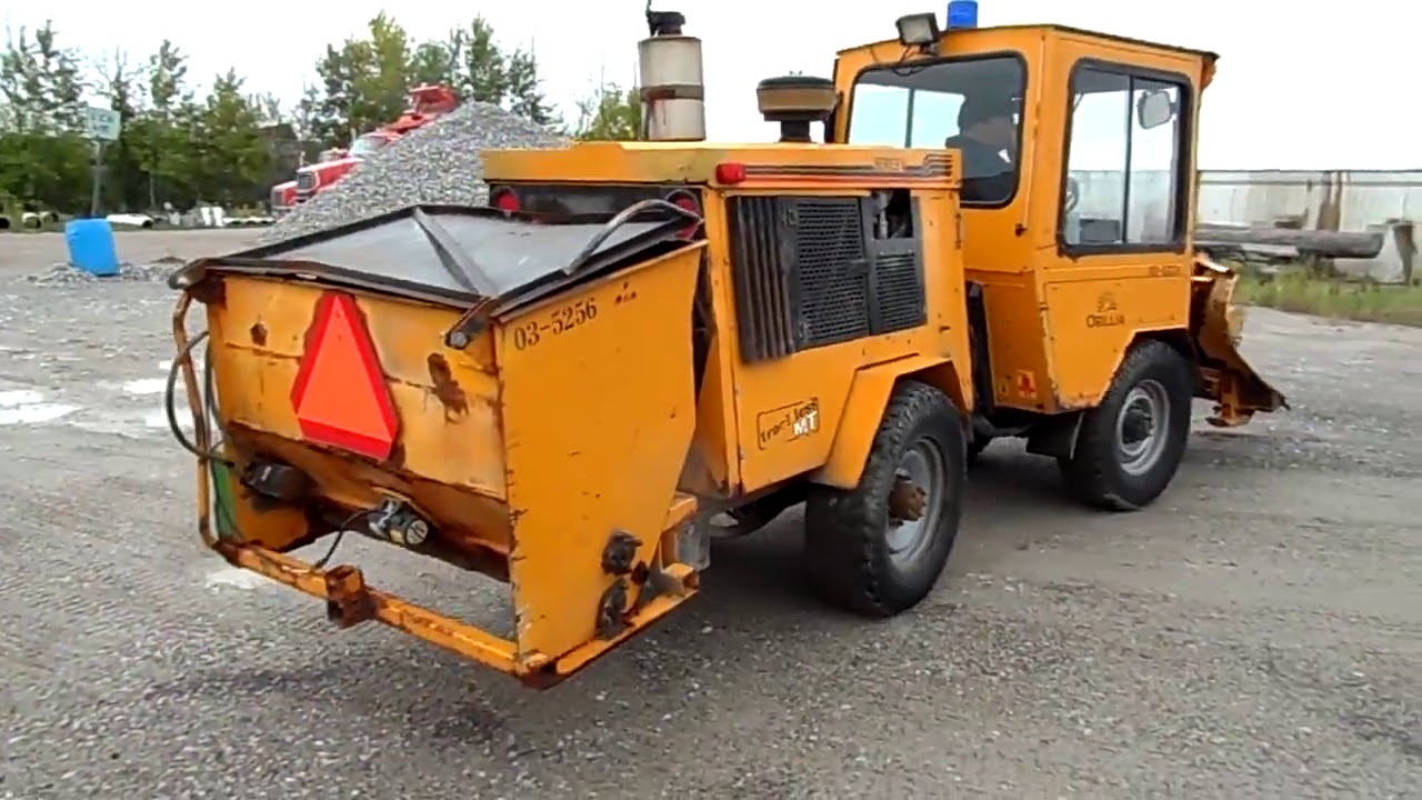 GovDeals: Trackless MT5T Sidewalk Unit - YouTube