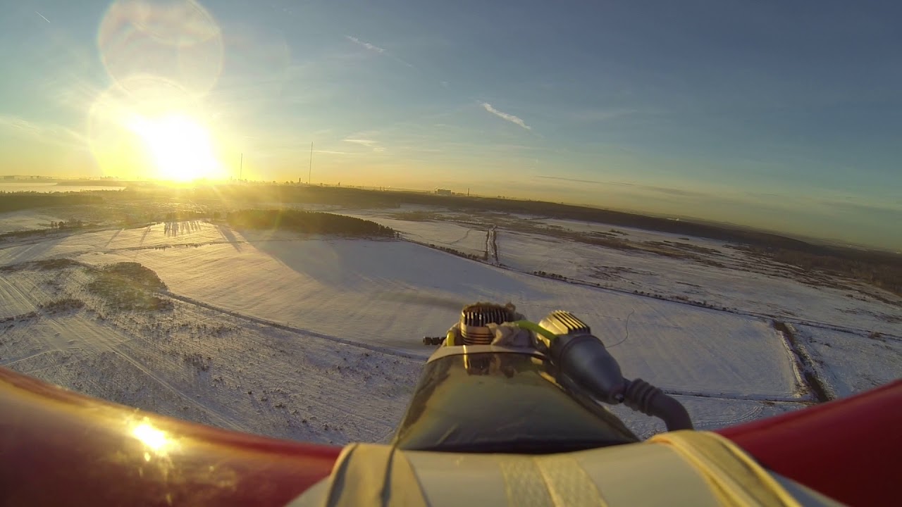 Thunder tiger trainer 40 + GoPro - YouTube