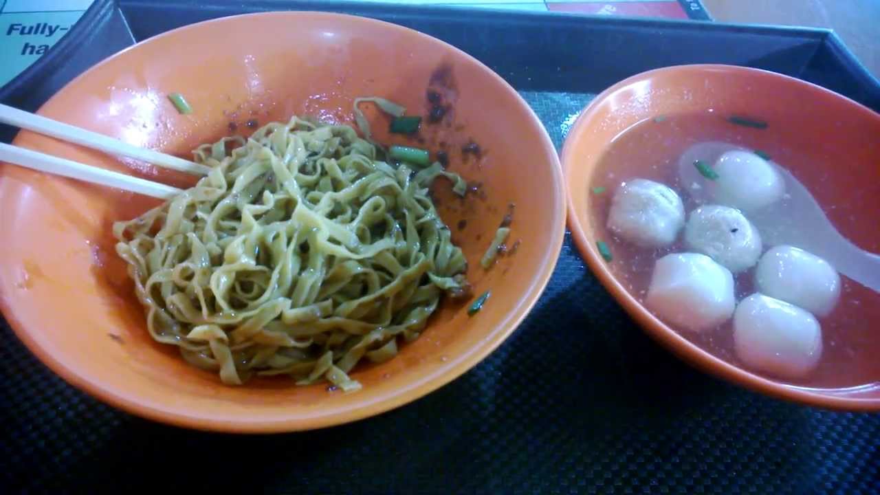 Singapore trip - Fishball noodle! - YouTube