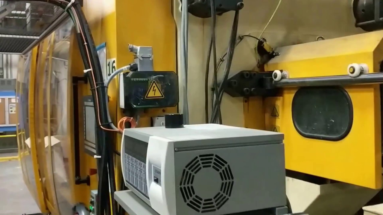 Husky Hylectric H650 Injection Molding Machine For Sale - YouTube