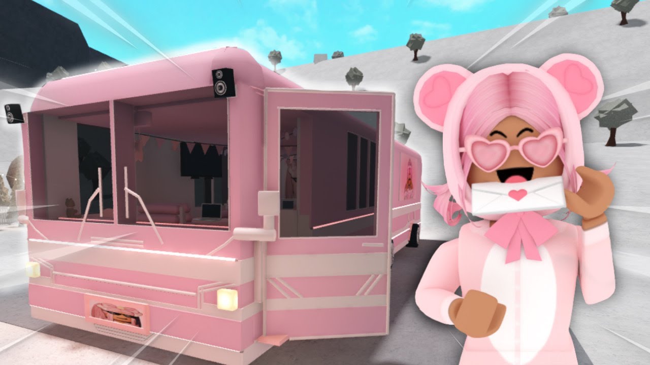 I built a tour bus in bloxburg - YouTube