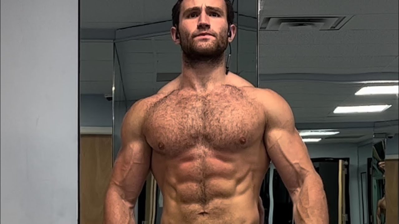 MAXING OUT ON BENCH + Full hammies workout - YouTube