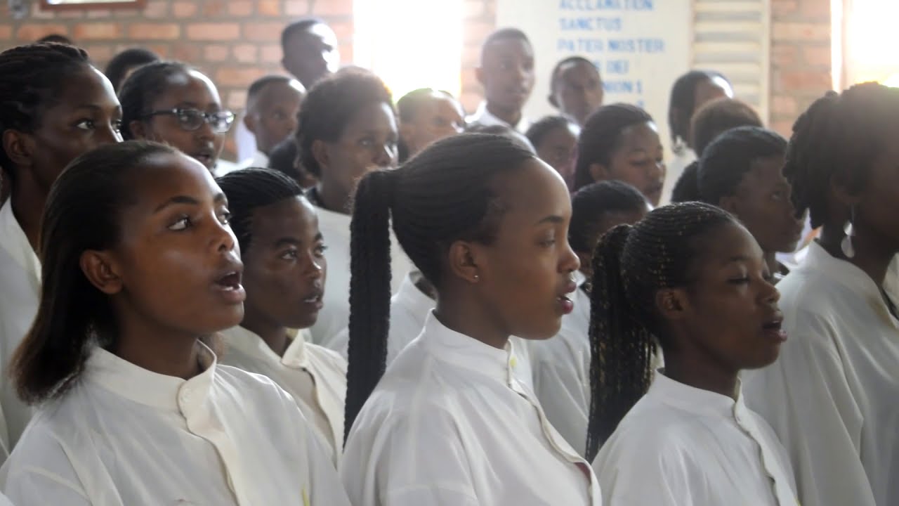 Sanctus - BAHATI Wellars (Chorale Illuminatio UR-HUYE CAMPUS) - YouTube