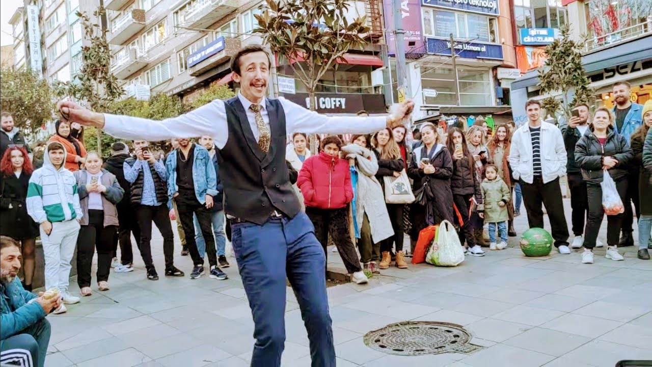 Gülmekten Kendinizi Alamayacağınız Bir Video Daha 😂 Uzun Adam Şarkıda ...