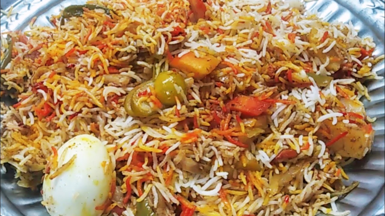Vegetables biryani recipe |mix sabzi chatpayi biryani |سبزیوں کی چٹ پٹی ...