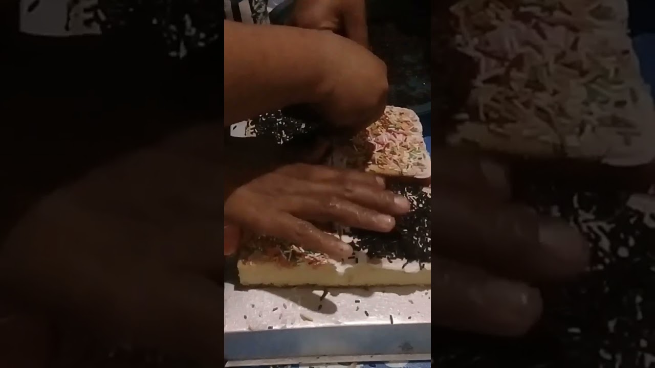 Roti Ban Truk #shorts - YouTube