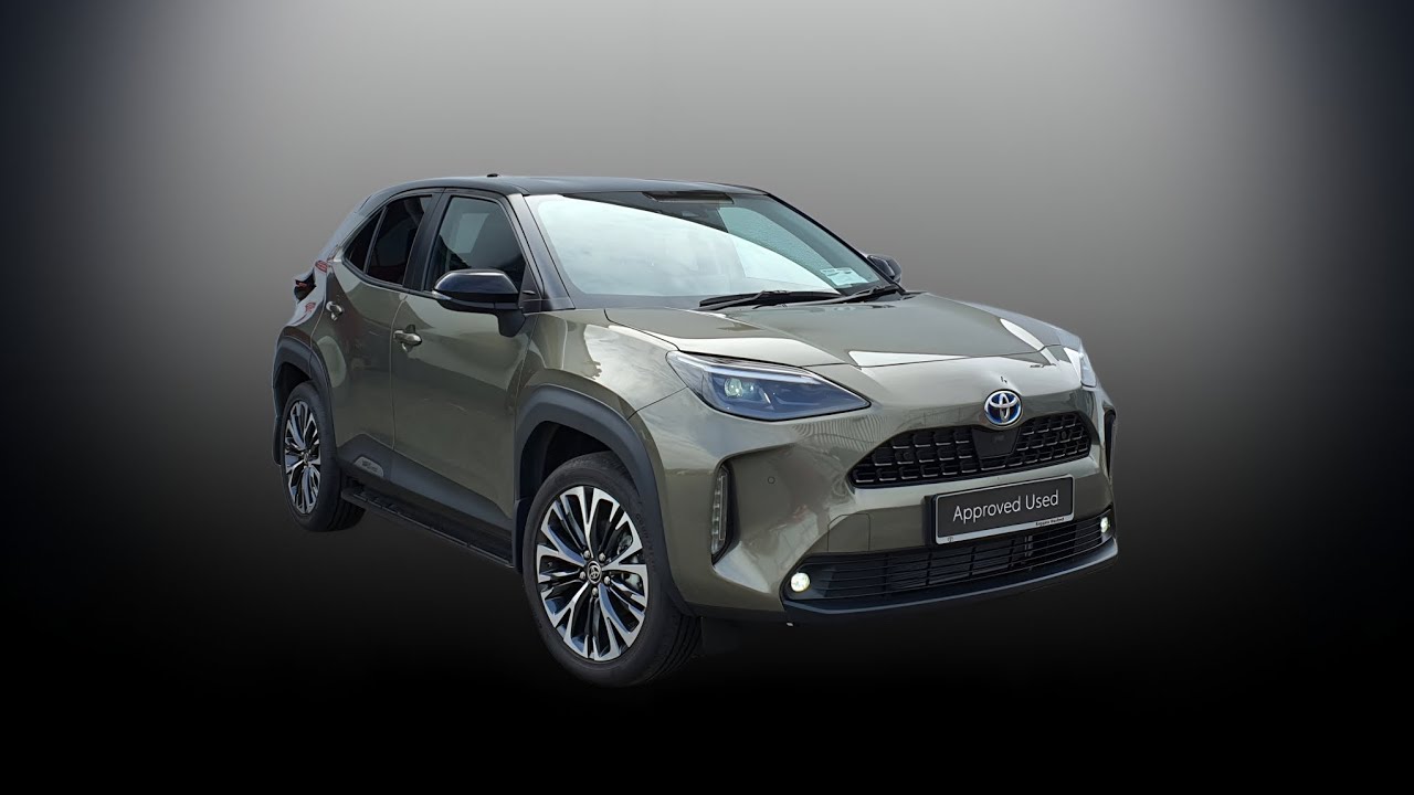 2022. (221 REG). TOYOTA - YARIS - CROSS - SOL. OXIDE BRONZE. HUGH ...